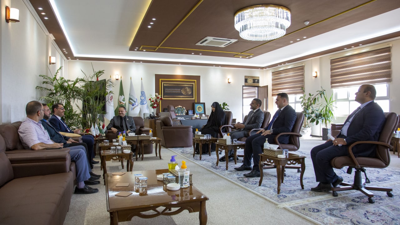 Alkafeel University receives the Ministerial Committee of the Pharmacy ...